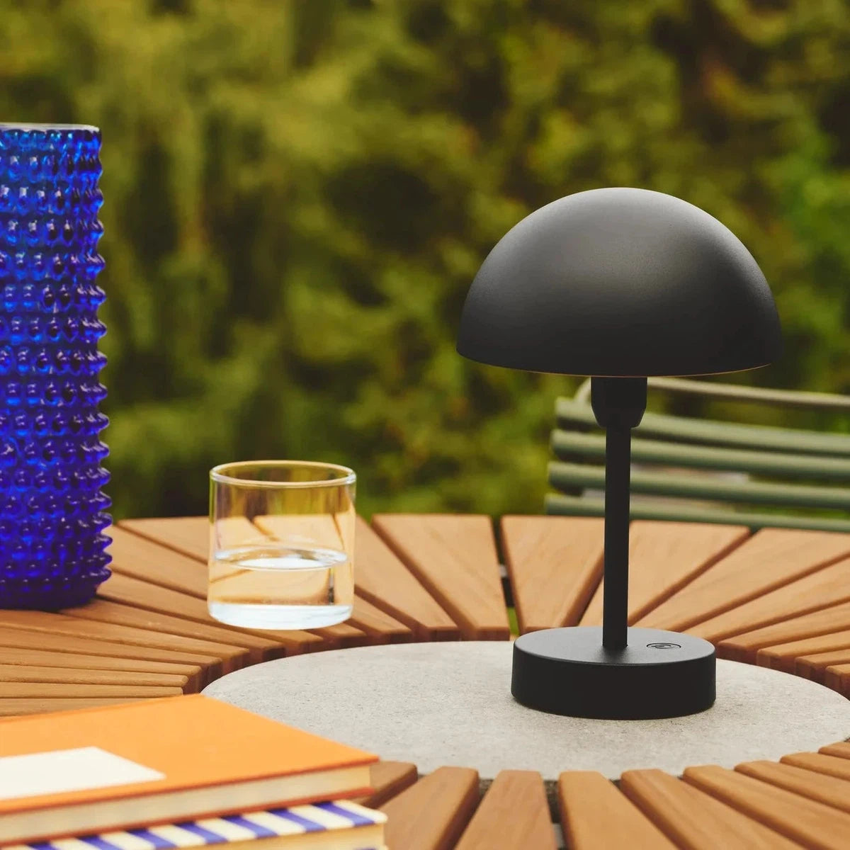 Ellen To-Go oppladbar bordlampe IP44 – Lightup.no