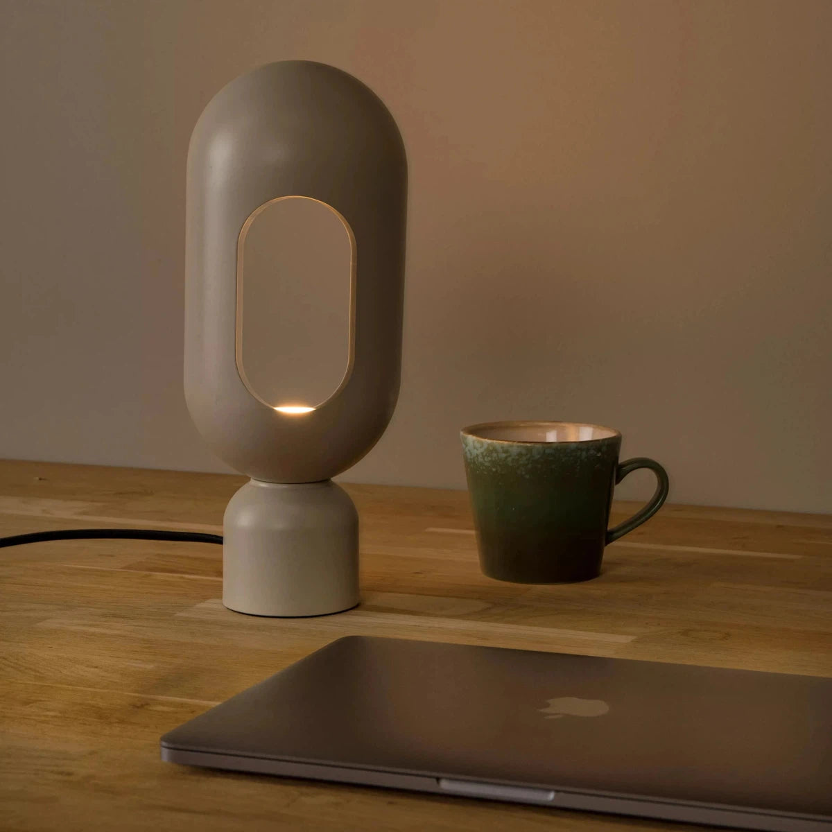 Eos Up Medium - Hvit – Lightup.no