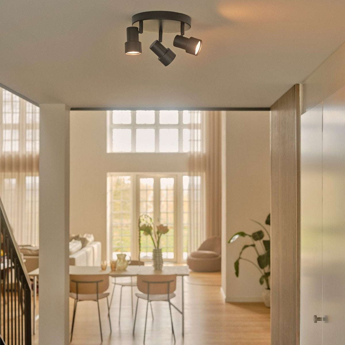 Boston rondell taklampe med 3 spotter – Lightup.no