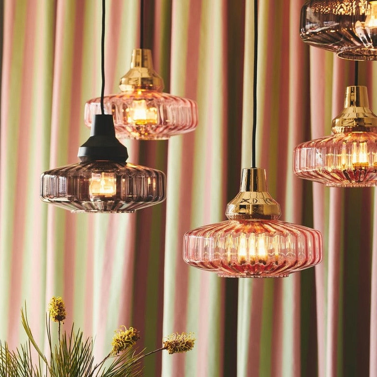 New Wave Optic taklampe - Rosa – Lightup.no