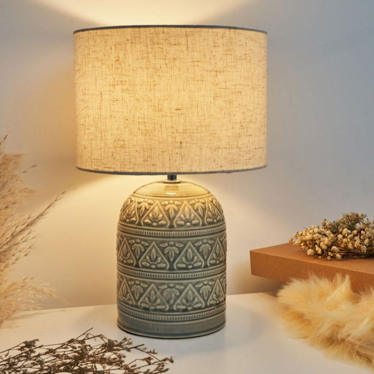 Tender Pearl bordlampe – Lightup.no