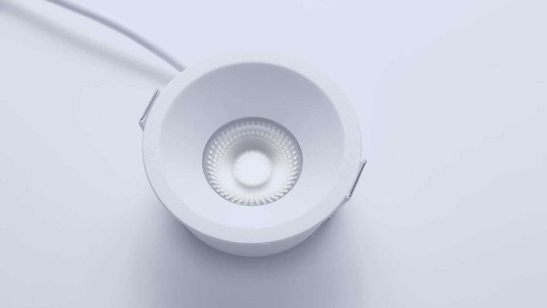 Plejd smart lavtbyggende downlight 2200-4000K IP44 8W RA90 - 6 pakning ...
